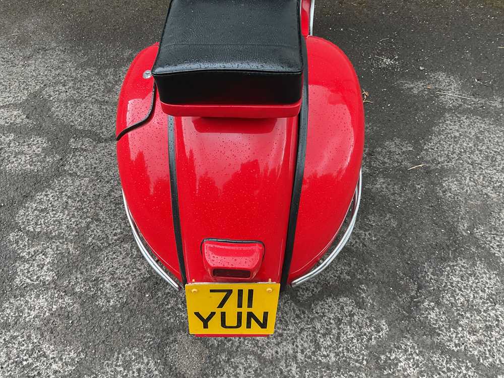 1965 Vespa VBB Retro 'Faro Basso' Custom