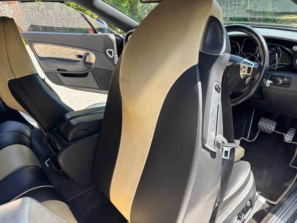 Lot 14 - 2010 Bentley Continental GTC Speed